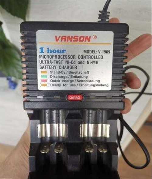 Зарядное устройство Vanson V-1969