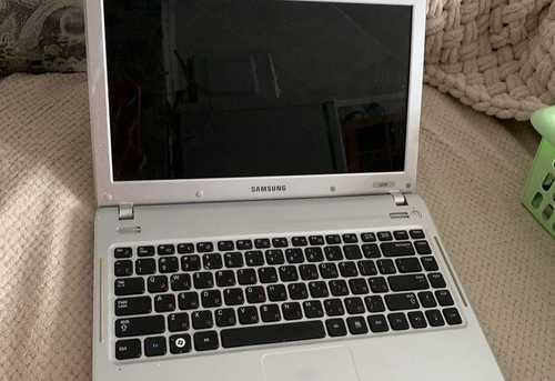 13.3" Samsung NP-Q330, 320 ГБ, Core i3-350M, RAM 3 ГБ, Intel GMA HD