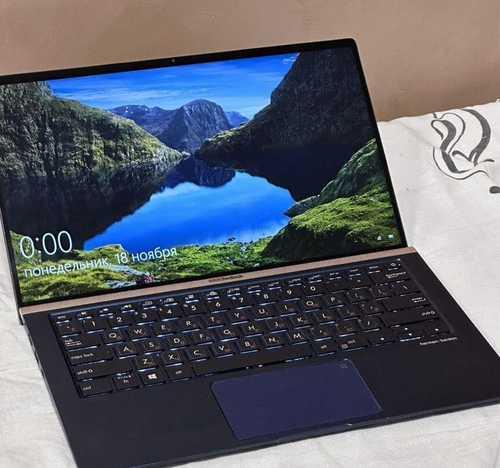 Ноутбук asus Zenbook UX433F