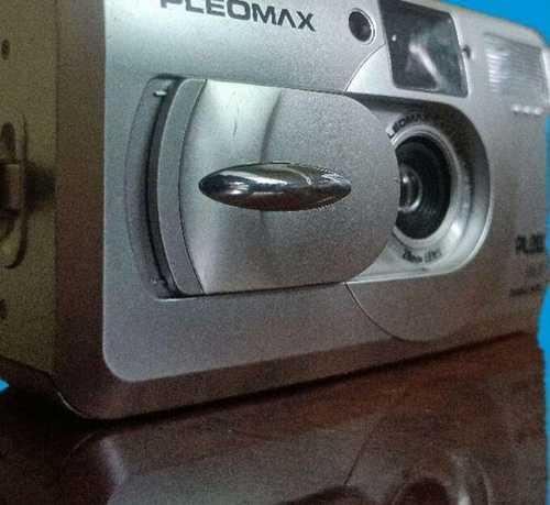 Pleomax 15 DLX. Пленочный фотоаппарат + чехол