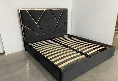 Кровать дизайнерская мягкая