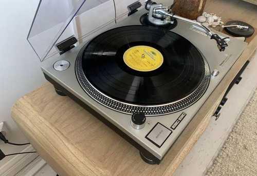 Виниловый проигрыватель Technics SL-1210 MK2