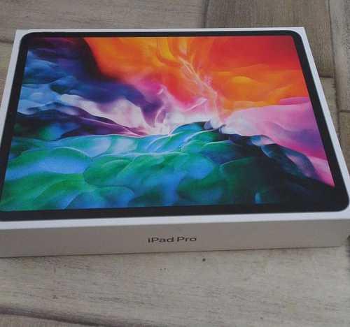 Коробка от iPad Pro