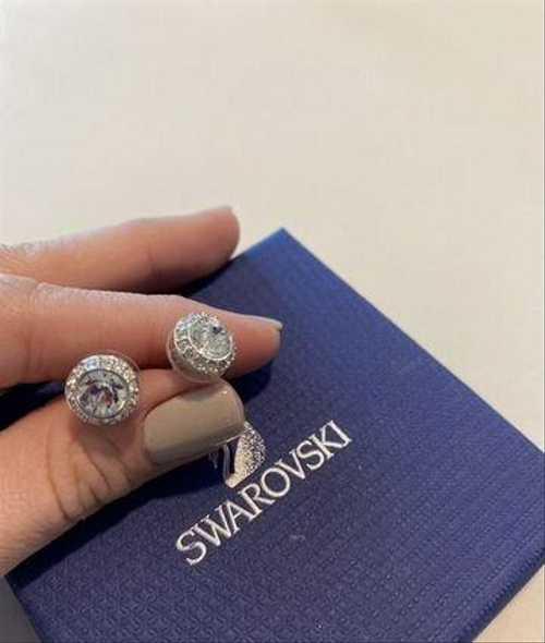 Серьги гвоздики Swarovski