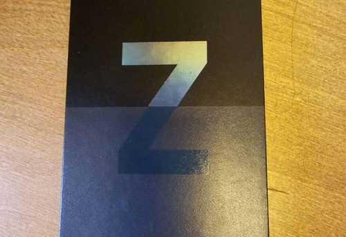Коробка от телефона samsung galaxy Z Flip3