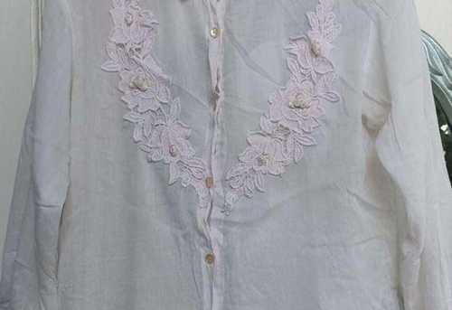 Рубашка белая с розовым подтоном. 44-46