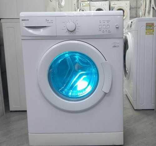 Стиральная машина Beko WKL15065K(5кг)(3663)