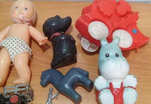 Игрушки Советских времен.Кукла,машинка,солдат и тд