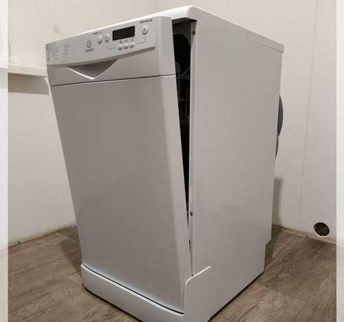 Посудомоечная машина indesit DSG 5737