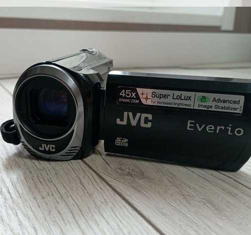 Видеокамера JVC everio