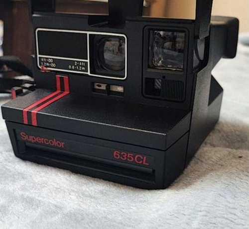 Плёночный фотоаппарат Polaroid 635CL