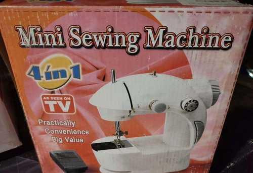 Мини швейная машина