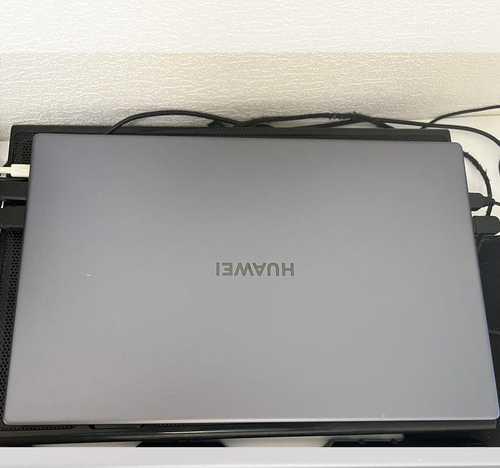 Ноутбук Huawei matebook d 14