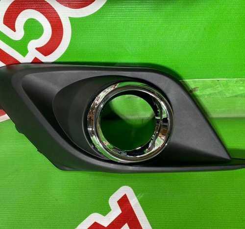 Рамка противотуманной фары левой Mazda 3 BM