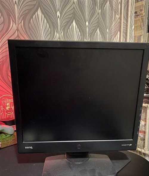 Монитор Benq e700