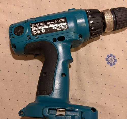 Шуруповерт makita 18v