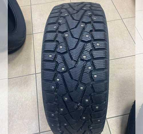 Pirelli Winter Ice Zero 215/50 R17 95T