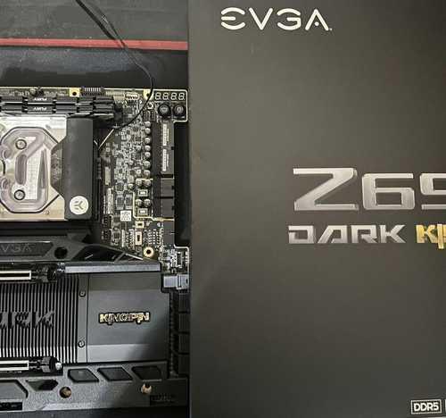 Evga z690 dark kingpin