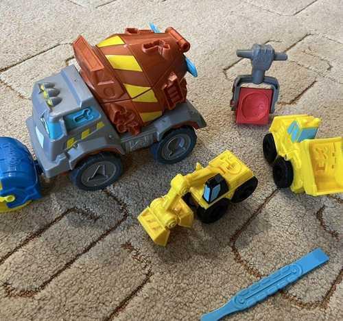 Бетомешалка, бульдозер и экскаватор play doh
