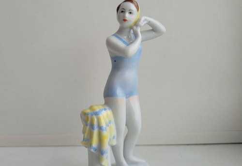 Статуэтка юная купальщица. пловчиха. лфз,1960-е