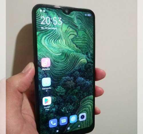 Xiaomi Redmi 8, 4/64 ГБ