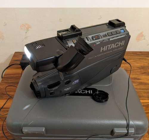 Видеокамера Hitachi VHS