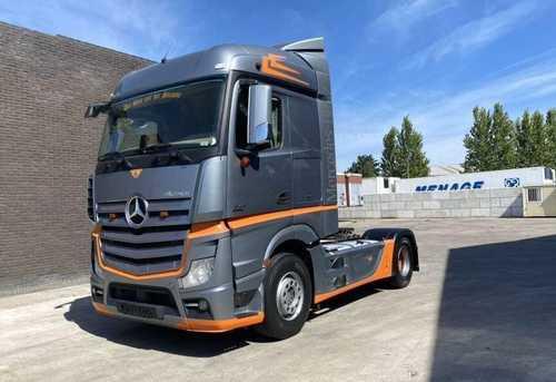 Pазбираем грузовик Mercedes-Benz Actros mpiv с 201