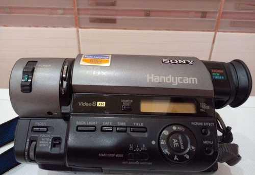 Кинокамера Sony CCD-TR512E