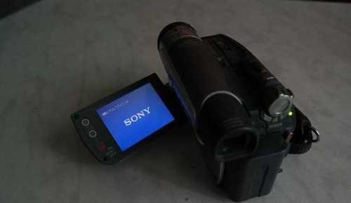 Цифровая видеокамера Sony Handycam dcr-hc23e