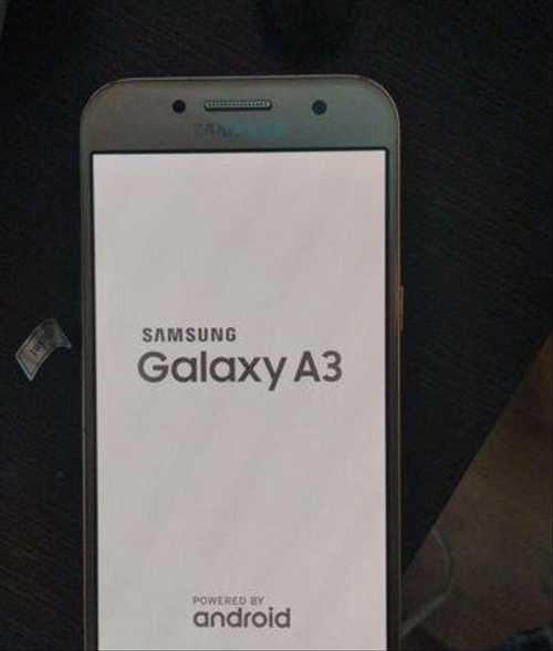 Телефон Samsung А3