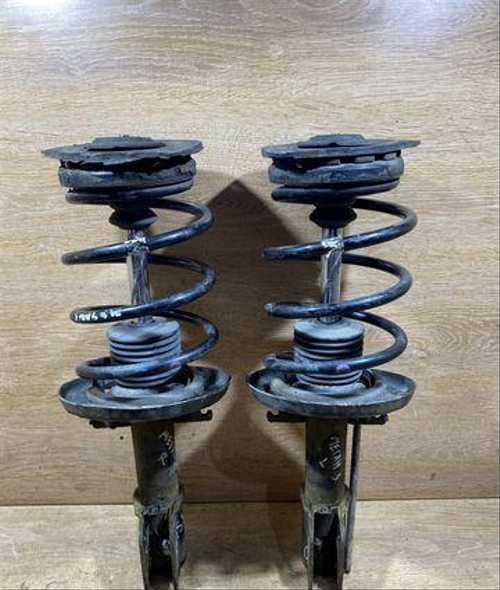 Комплект передних стоек Renault Megane 3 ST153