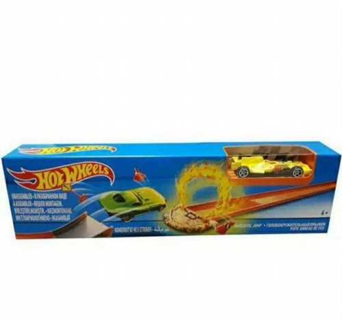 Игровой набор Hot Wheels головокружительный прыжок