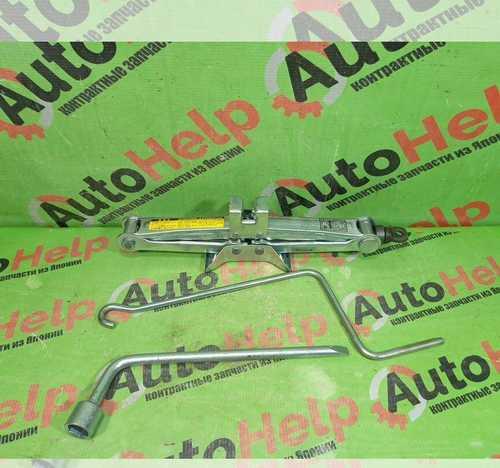 Домкрат toyota celica ZZT231 800 кг