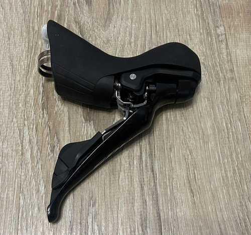 Дуал шифтер гидравлика Shimano R7020 правый