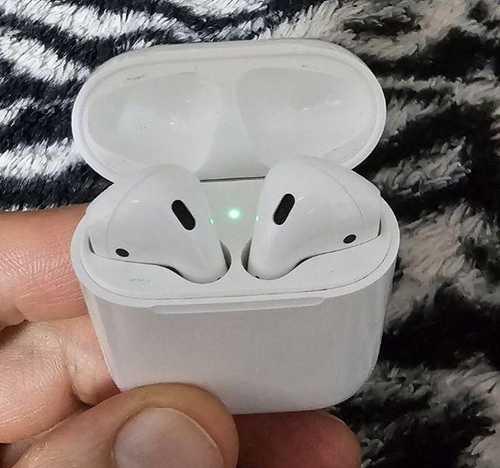 Беспроводные наушники apple airpods 2