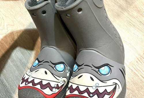 Резиновые сапоги crocs