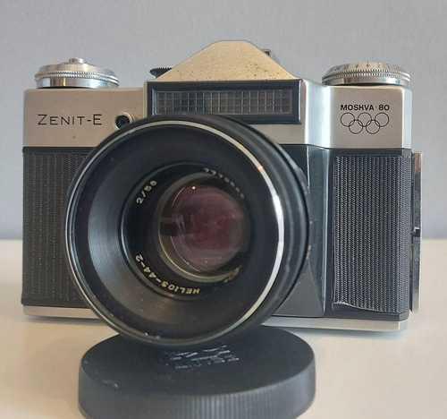 Продам фотоаппарат (Олимпиада СССР) zenit - E