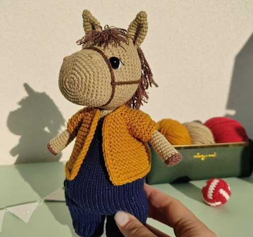 Вязаные игрушки лошадка