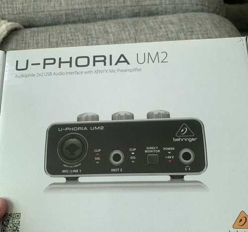 Звуковая карта behringer u phoria um2