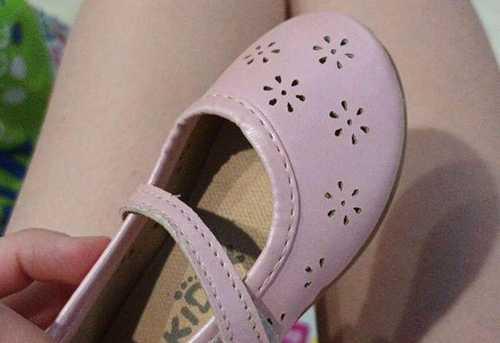 Обувь для девочки 19 размер пакетом