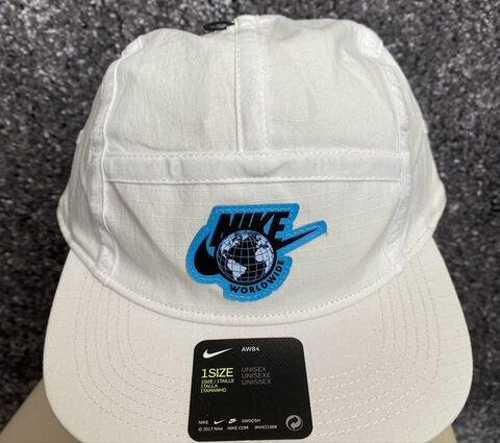 Nike sportswear worldwide cap 5 panel tn +