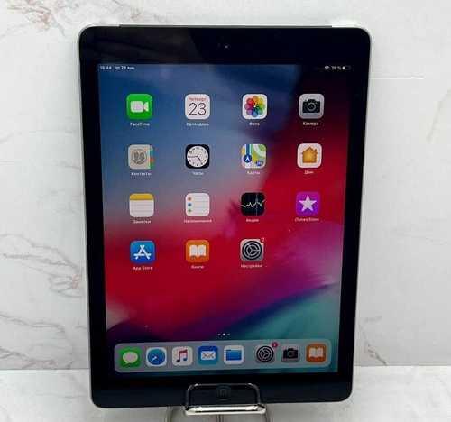 Планшет Apple iPad Air A1475 16GB