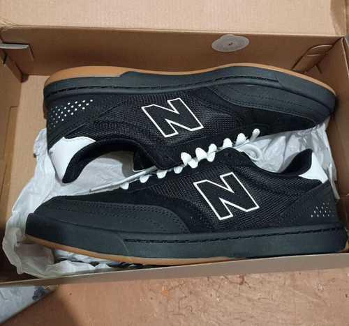 New balance numeric 440