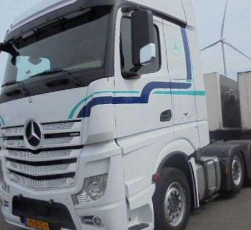 В разборке грузовик Mercedes,Actros mpiv с 2013