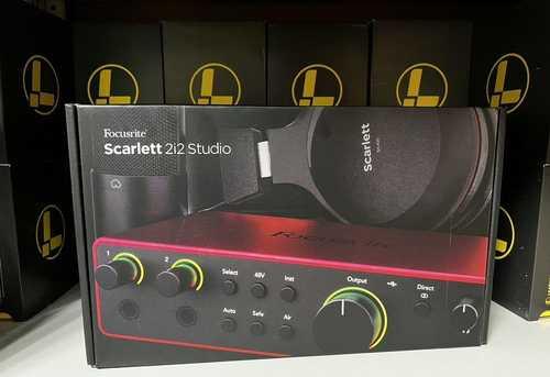 Focusrite Scarlett 2i2 Studio 4th Gen