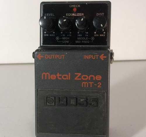 Педаль Boss Metal Zone MT-2