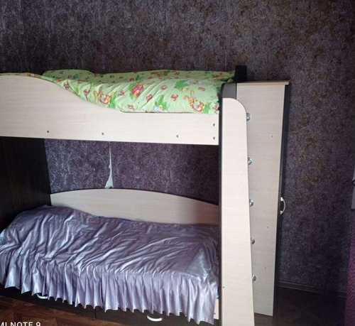 Двухэтажная кровать бу