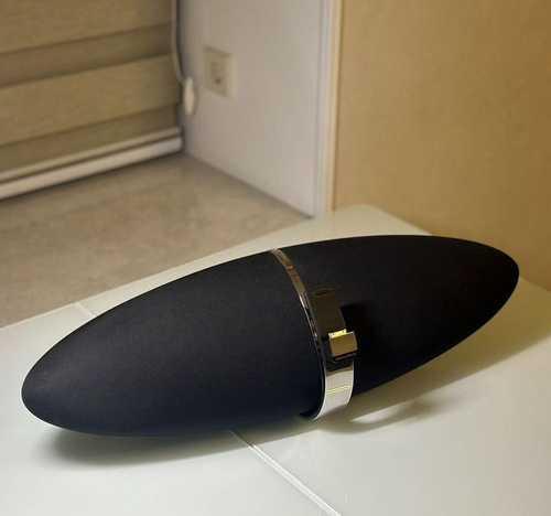 Колонка Bowers&Wilkins zeppelin