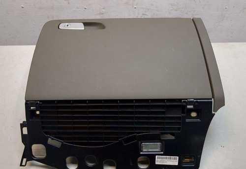 Бардачок Audi Q5, 2009
