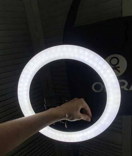 Кольцевая лампа Okira со штативом (новая)